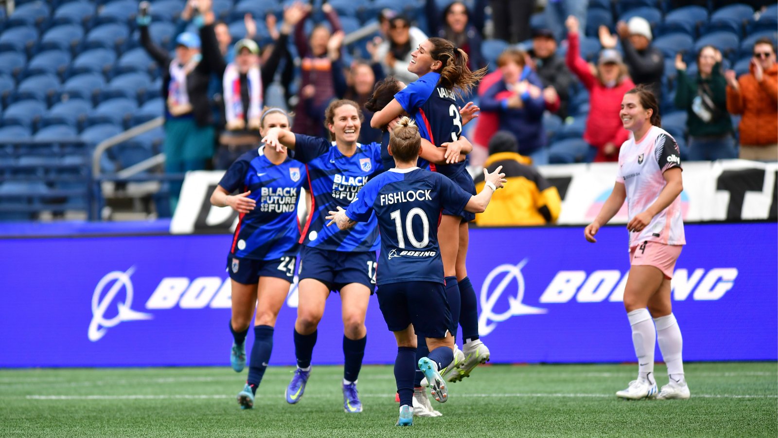 L OL Reign Continue De Gagner l-ol-reign-continue-de-gagner