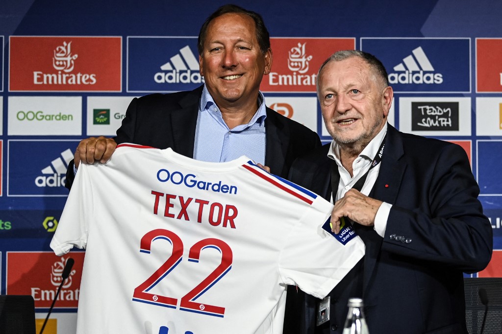 OL : Aulas assure que le rachat par Textor "est dans le timing"