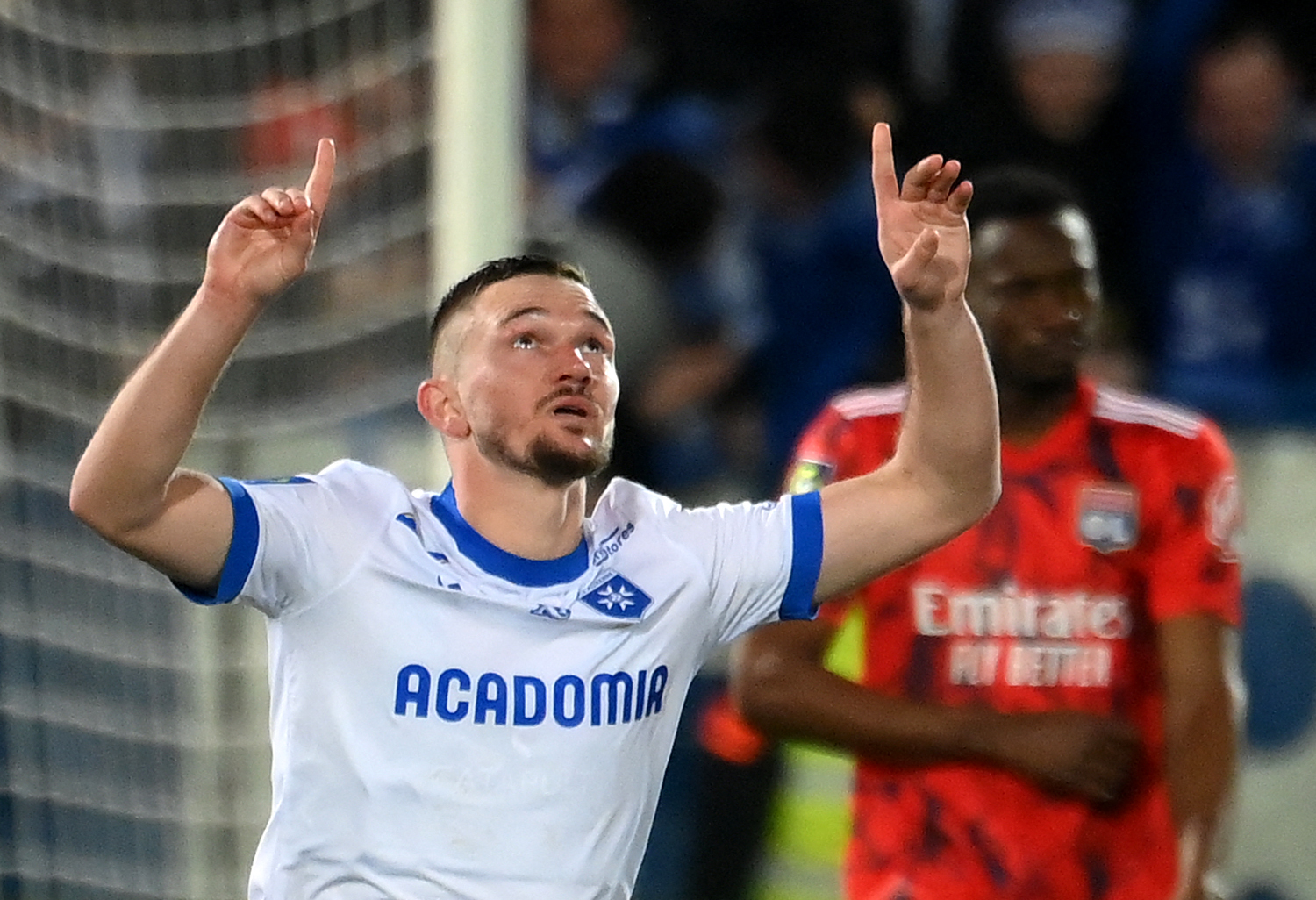 Gaëtan Perrin perpétue la tradition des anciens de l’OL buteurs