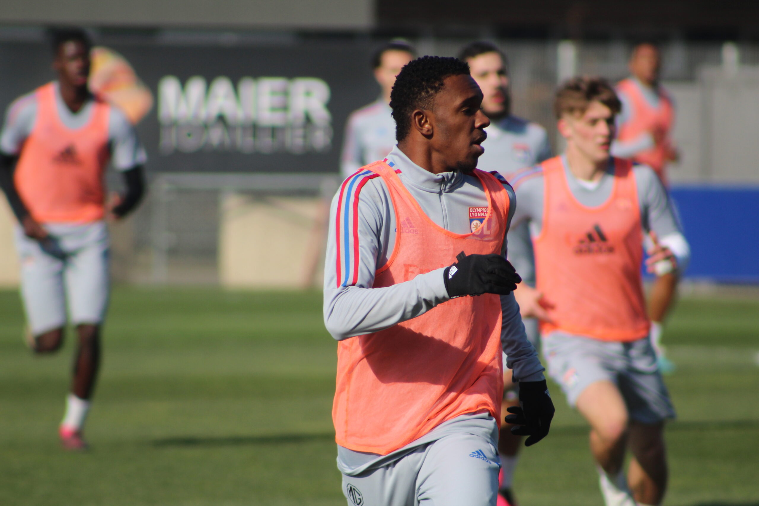 OL : Jeffinho demande du "temps" pour s'adapter