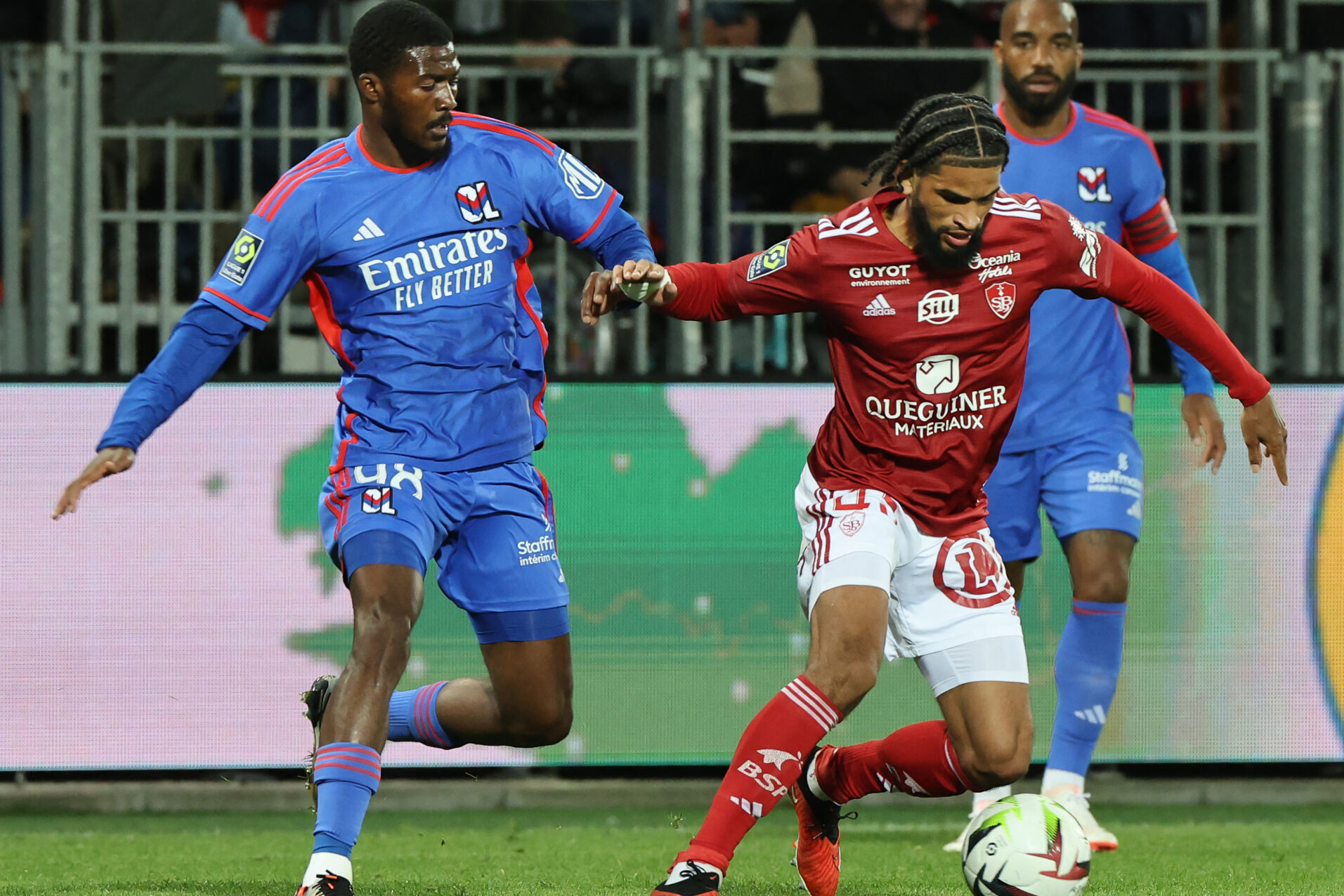 Ligue 1 : l'OL reste sur 5 matchs sans victoire à l'extérieur