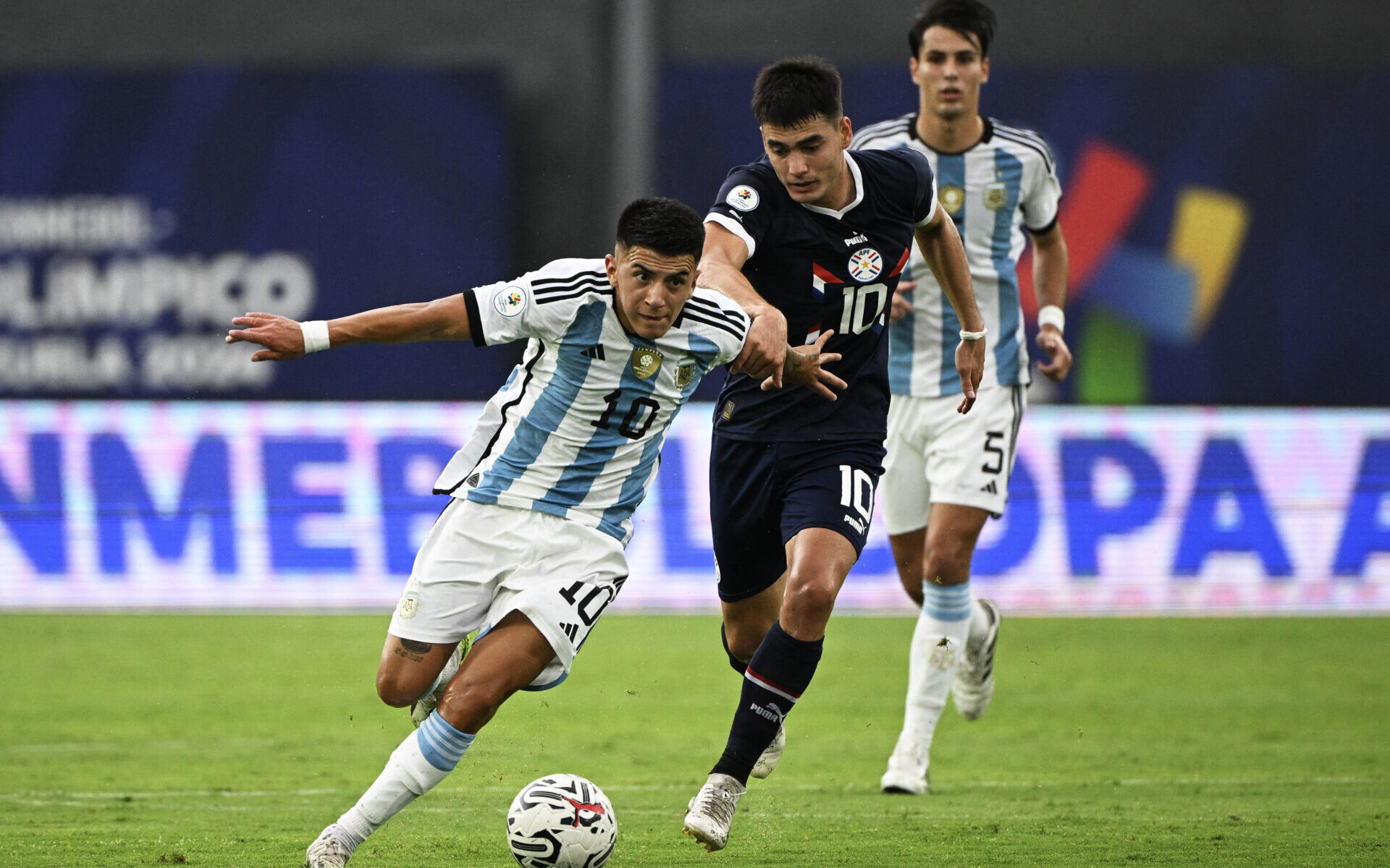 Mercato : Thiago Almada (Botafogo) évoque son avenir et l'OL