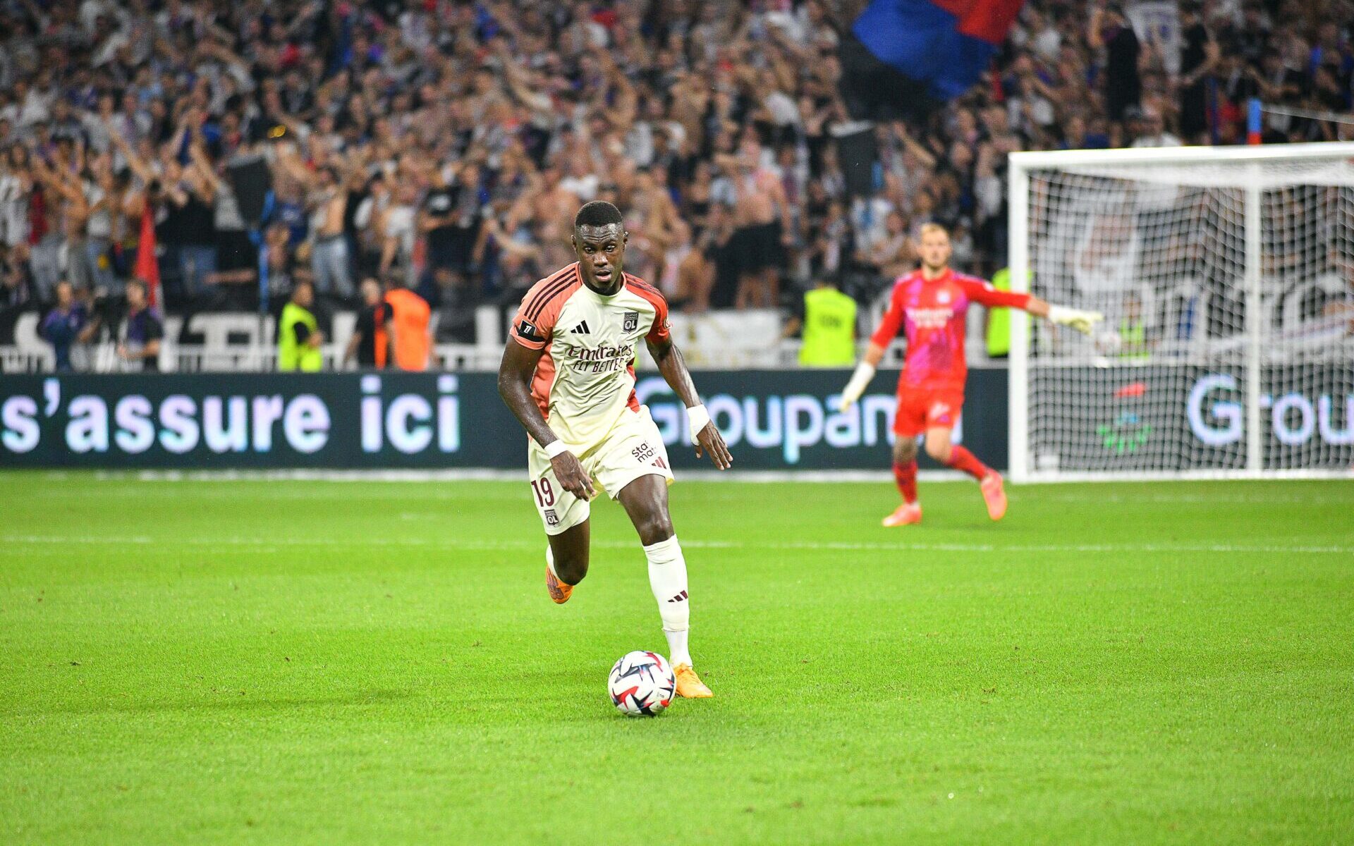Moussa Niakhaté (OL) nommé pour le trophée Marc-Vivien Foé