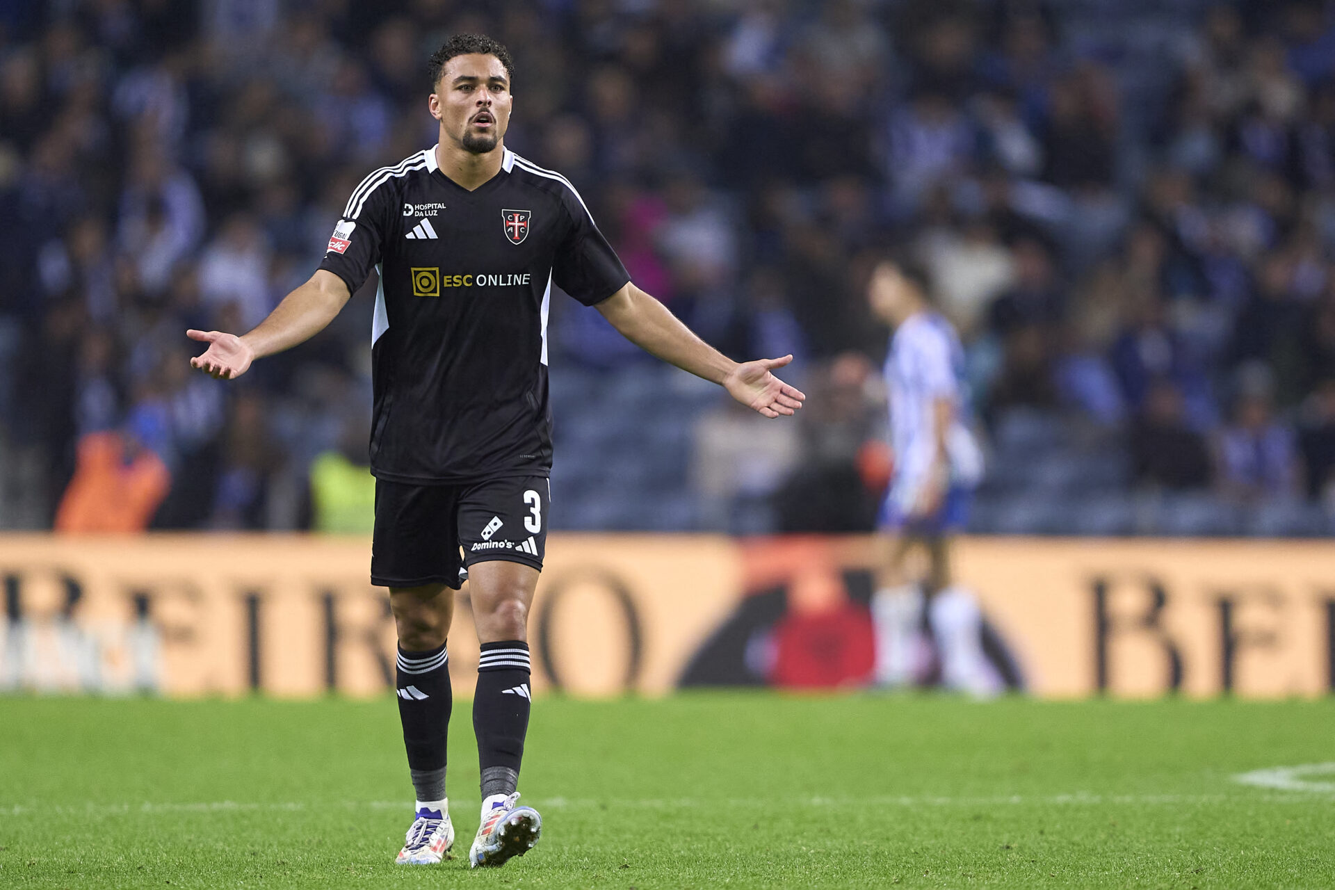 OL - Mercato : Casa Pia finalement gourmand pour Kluivert