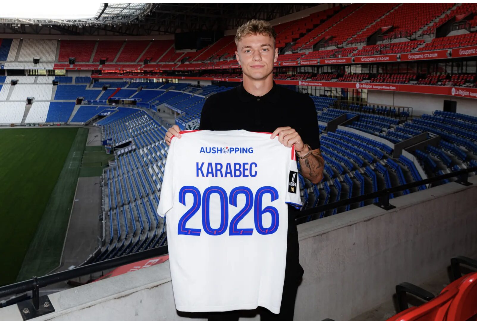 Mercato : Adam Karabec débarque en prêt à l’OL