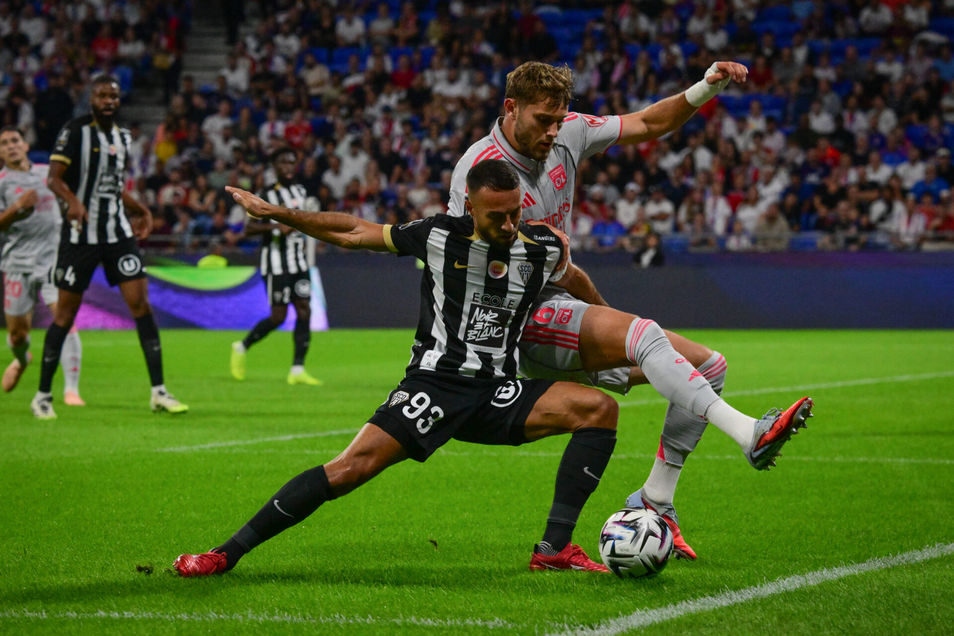 OL - Angers (1-0) : le top, le flop, ce qu'il faut retenir