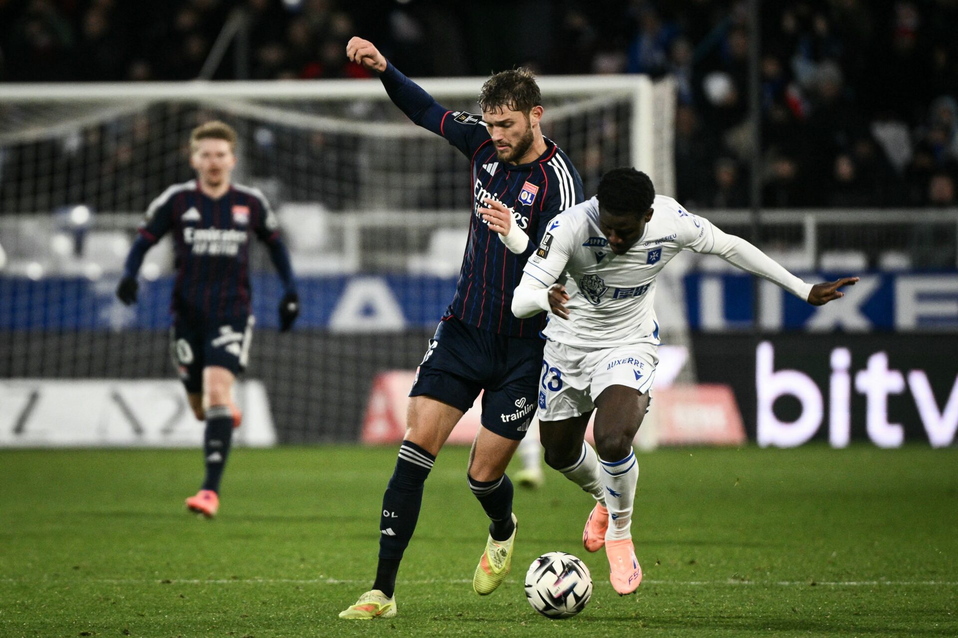 Maccabi Tel Aviv - OL : Tessmann en défense, Descamps titulaire